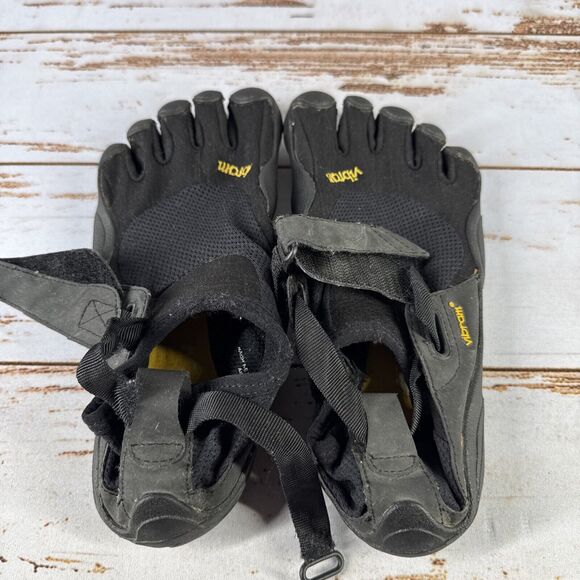 Vibram | Shoes | Vibram Fivefingers 37 Treksport Black Charcoal ...